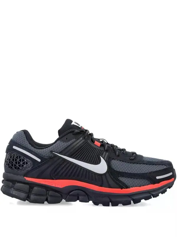 Nike Zoom Vomero 5 Sneakers