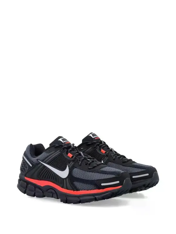 Nike Zoom Vomero 5 Sneakers