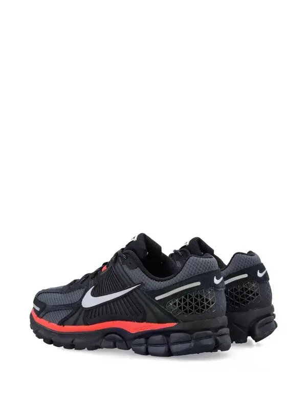 Nike Zoom Vomero 5 Sneakers