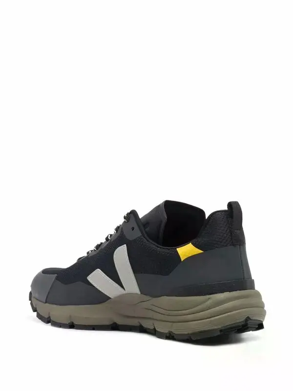 VEJA Dekkan Alveomesh Sneakers