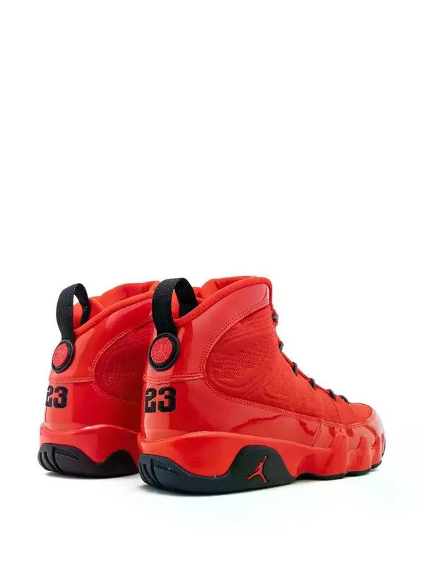 JORDAN Air Retro Chile Sneakers - Red