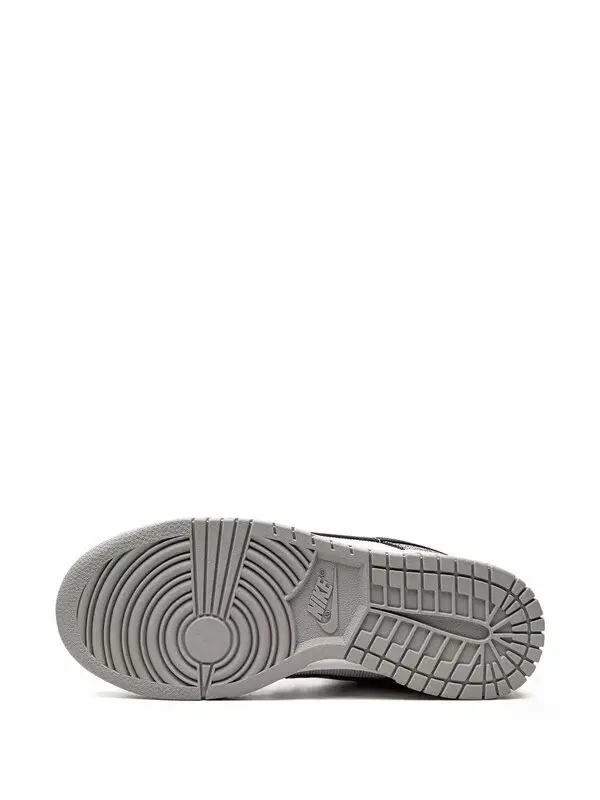 Nike Dunk Low Golden Gals Sneakers - Grey