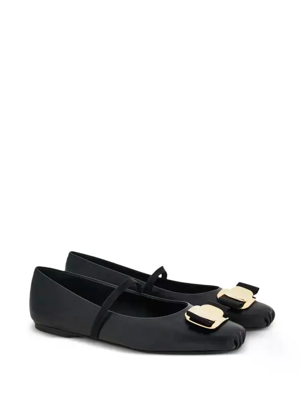 FERRAGAMO Vara Ballet Flat - Black