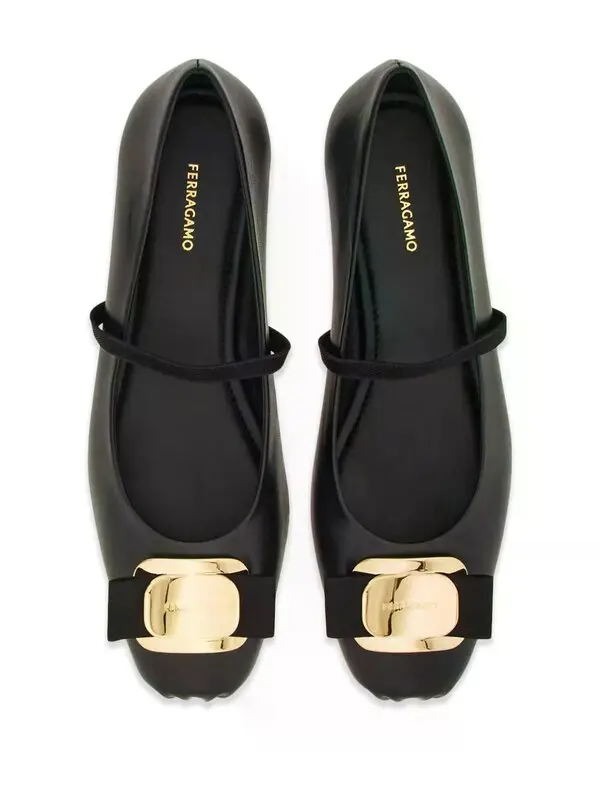 FERRAGAMO Vara Ballet Flat - Black