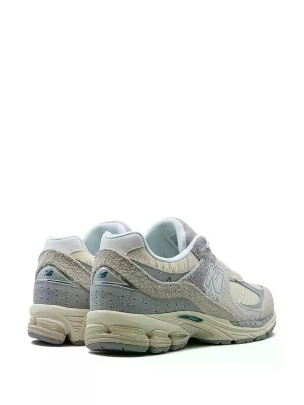 NEW BALANCE 2002r Sneakers