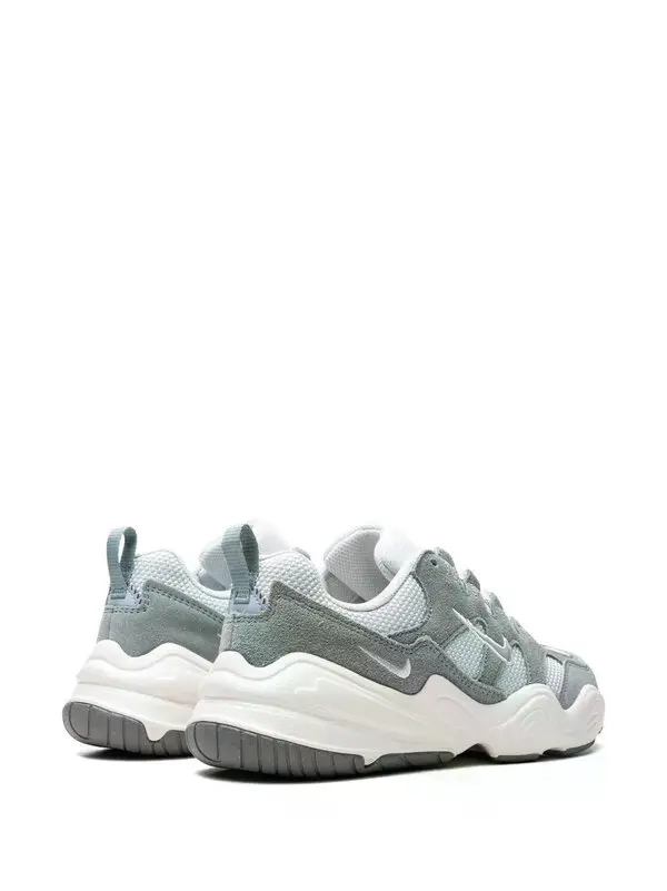 Nike Tech Hera Sneakers