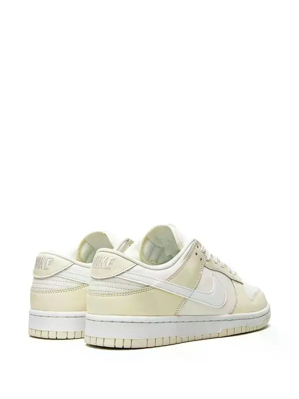 Nike Dunk Low Sneakers