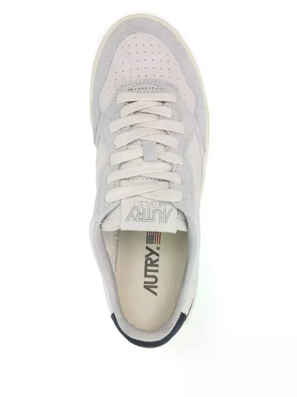 AUTRY Medalist Lace-up Sneakers
