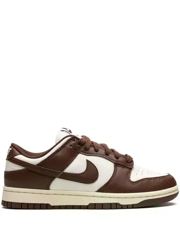 Nike Dunk Low Sneakers