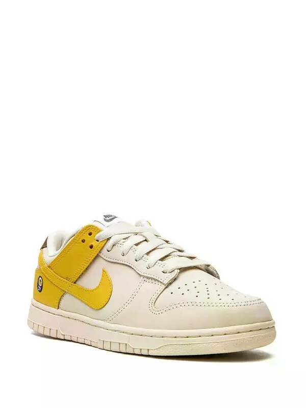 Nike Dunk Low Lx Banana Sneakers - Neutrals