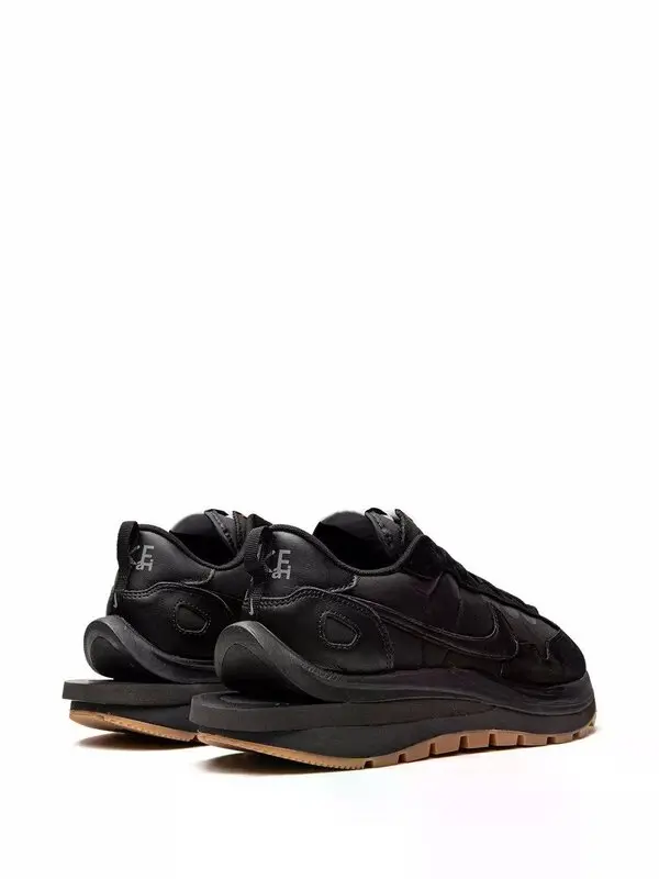 Nike X Sacai Vaporwaffle "off Noir" Sneakers - Black