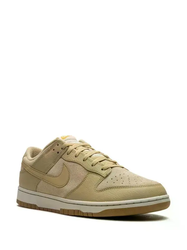 Nike Dunk Low Wheat Suede Sneakers - Neutrals
