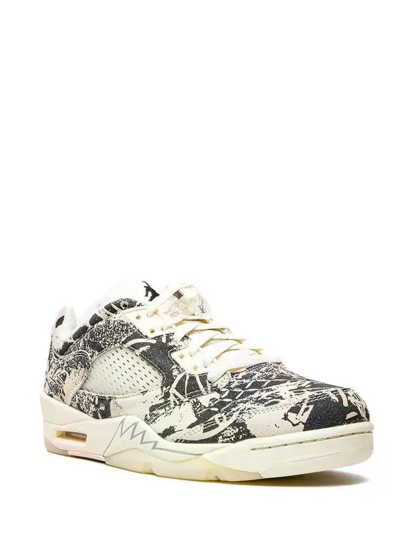 JORDAN Air Low Expression Sneakers - Neutrals