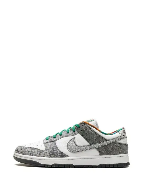 Nike Dunk Low Philadelphia Sneakers - Grey