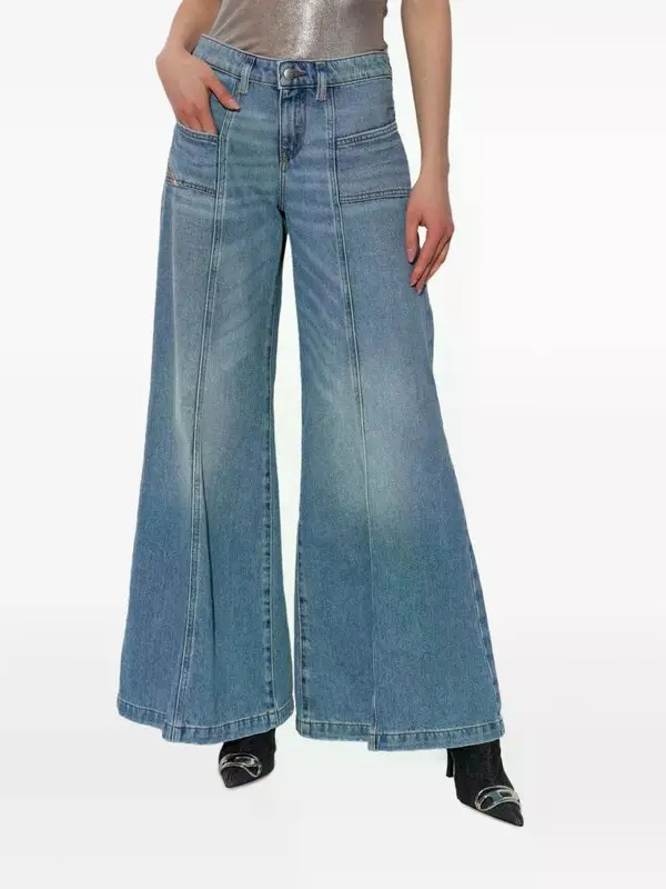 DIESEL® D-akii 0clba Flared Jeans - Blue