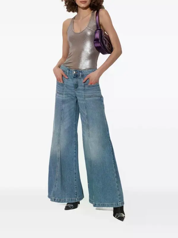 DIESEL® D-akii 0clba Flared Jeans - Blue