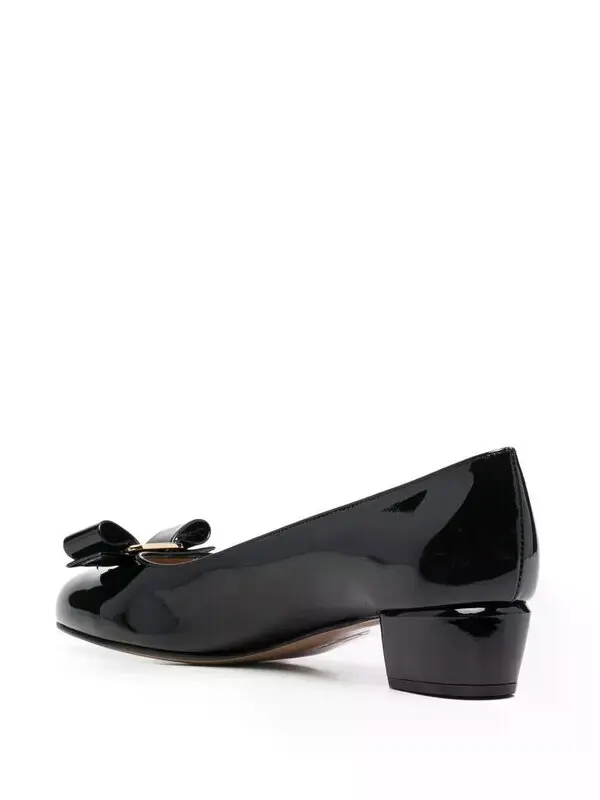 FERRAGAMO Vara Bow Pumps - Black