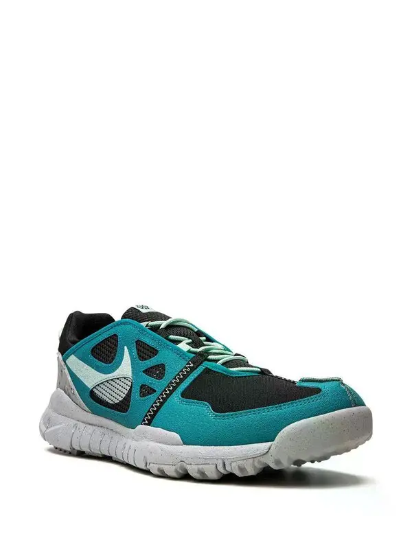 Nike Free Terra Vista Sneakers - Black
