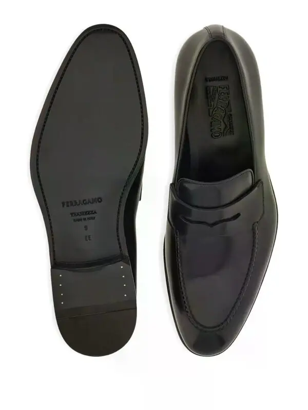 FERRAGAMO Tramezza Leather Loafers - Black
