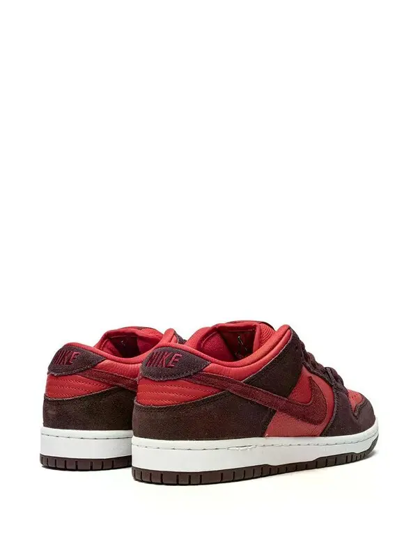 Nike Sb Dunk Low Cherry Sneakers
