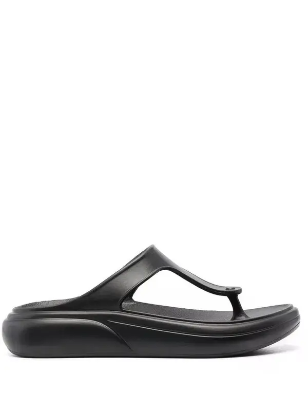 STUART WEITZMAN Thong Style Flip Flops - Black