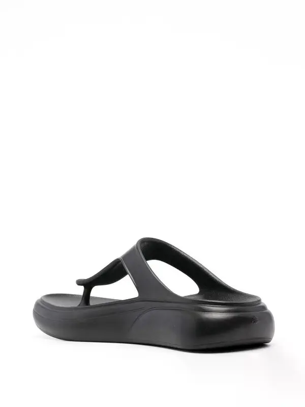STUART WEITZMAN Thong Style Flip Flops - Black