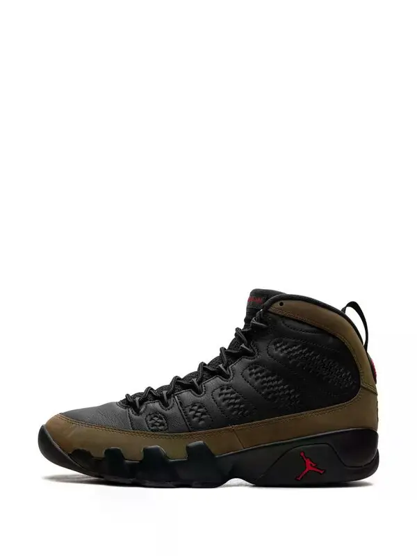 JORDAN Retro Sneakers - Black