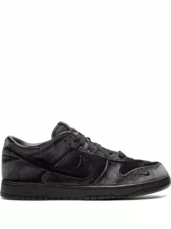 Nike X Dover Street Market Dunk Low Triple Velvet Sneakers - Black