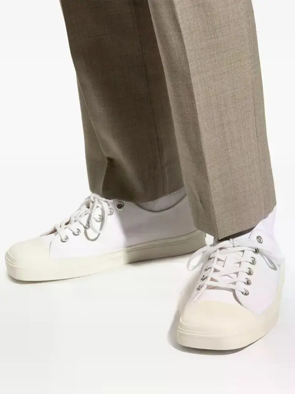 Moschino Logo-patch Sneakers - White