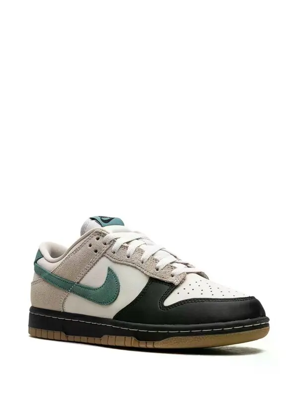 Nike Dunk Low Sneakers - Neutrals