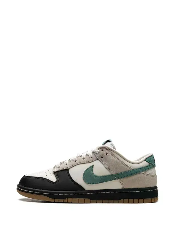 Nike Dunk Low Sneakers - Neutrals