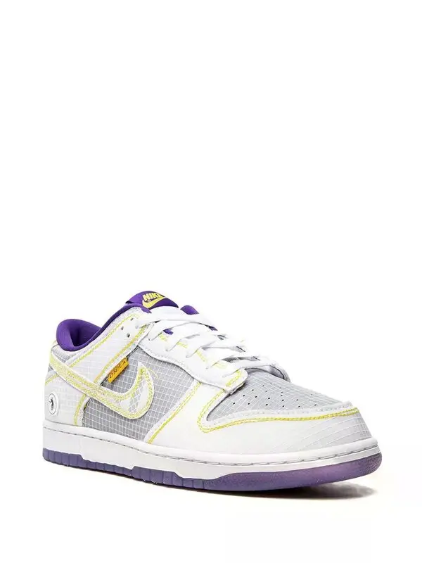 Nike X Union Dunk Low Passport Pack Sneakers - Grey