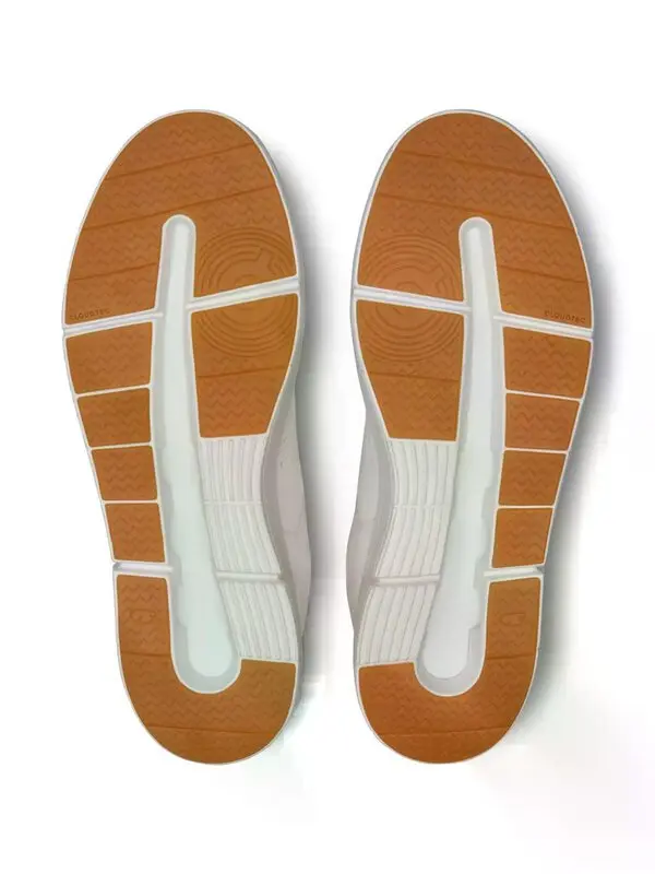 On The Roger Centre Court Sneakers