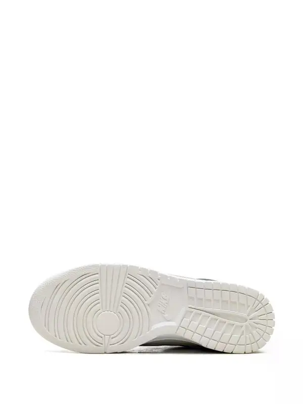 Nike Dunk Low Armoury Sneakers - Grey