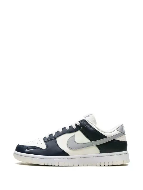 Nike Dunk Low Armoury Sneakers - Grey
