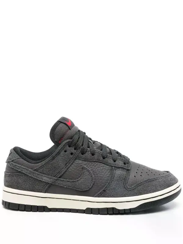 Nike Dunk Low Sneakers - Black