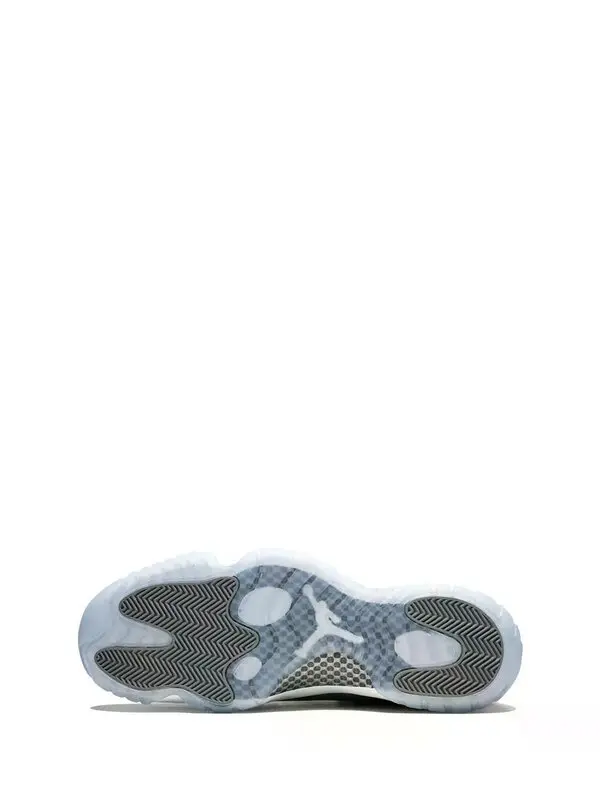 JORDAN Air Retro Low Sneakers - Grey
