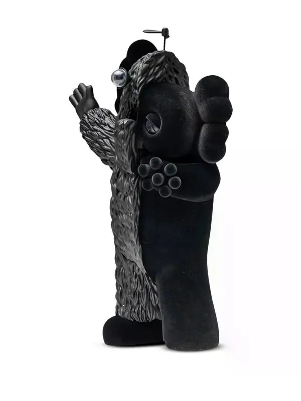 KAWS Kachamukku Figurine