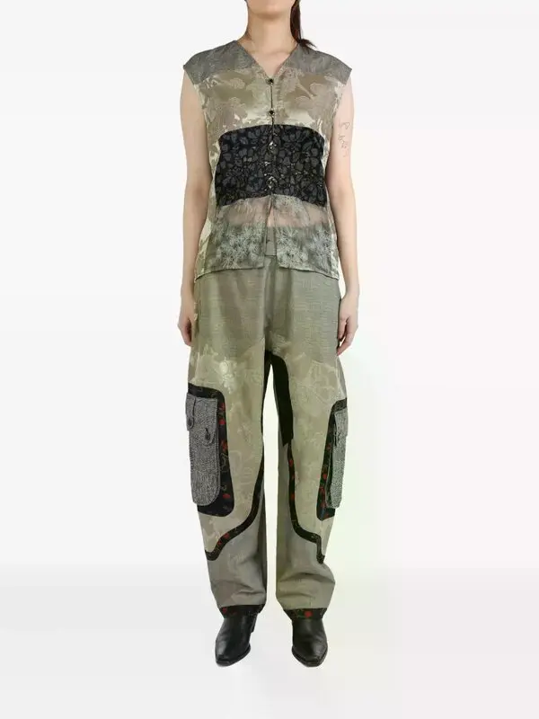 COMMUNS Floral-embroidered Sleeveless Top