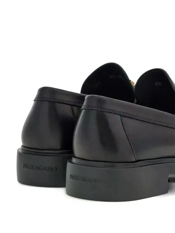 FERRAGAMO Gancini-plaque Leather Loafers - Black