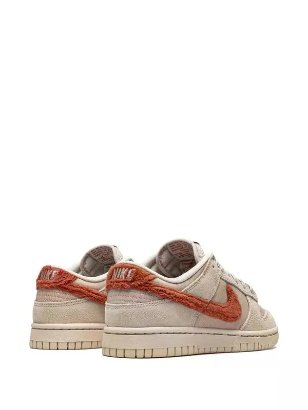 Nike Dunk Low Terry Swoosh Sneakers - Neutrals