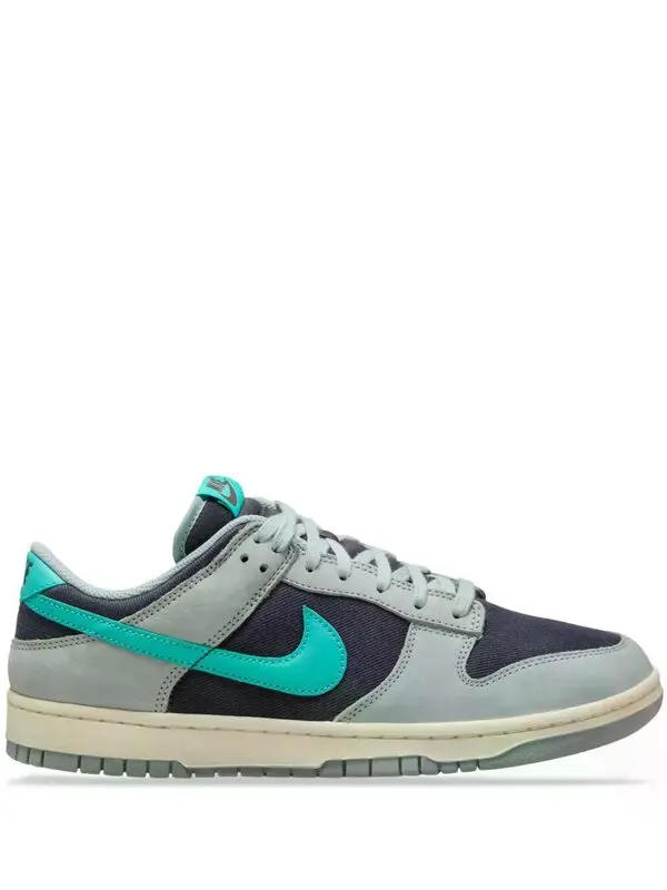 Nike Dunk Low Retro Premium Sneakers