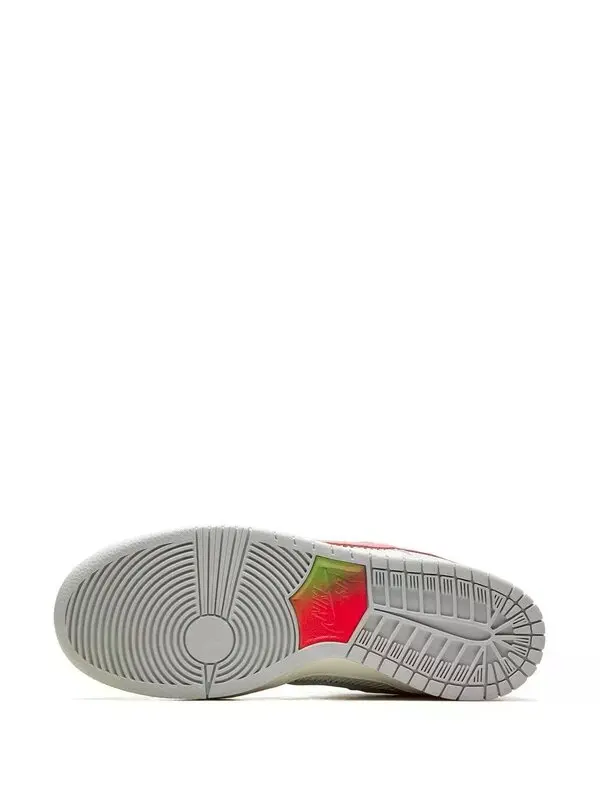 Nike Dunk Low Be True Sneakers - White