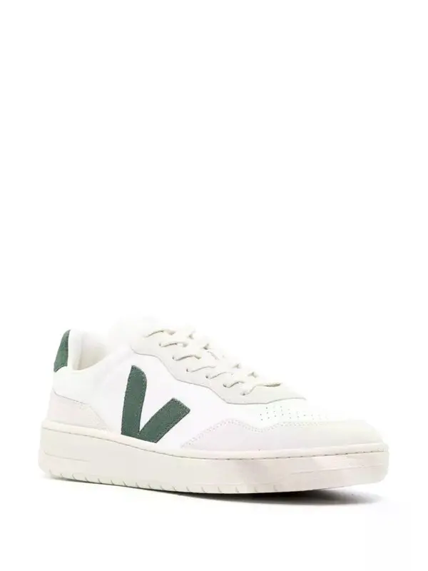 VEJA V-90 Low-top Sneakers