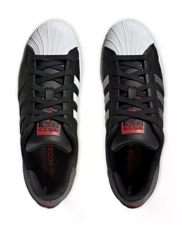 Adidas Superstar Sneakers