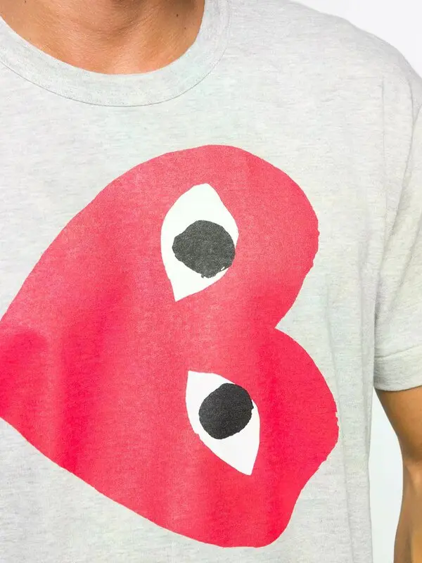 Play Comme Des Garcon Heart Print Crew Neck T-shirt