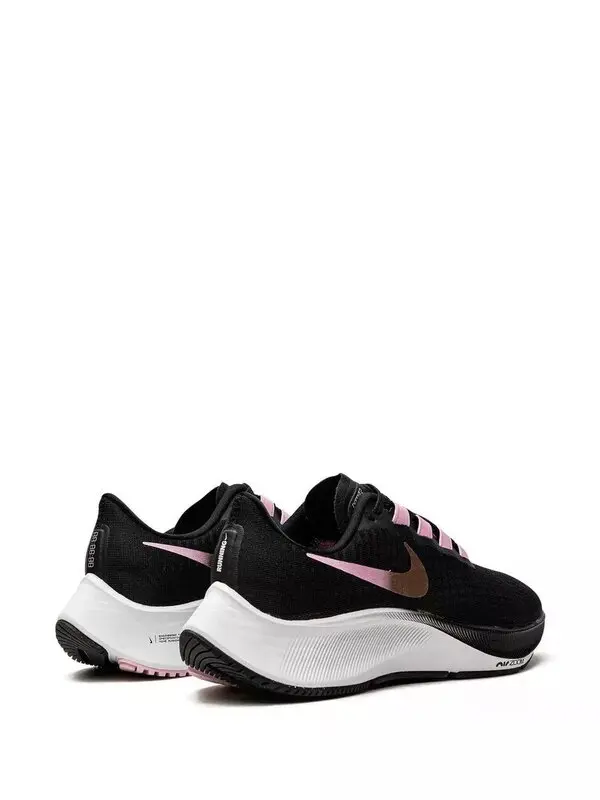 Nike Air Zoom Pegasus 37 Sneakers