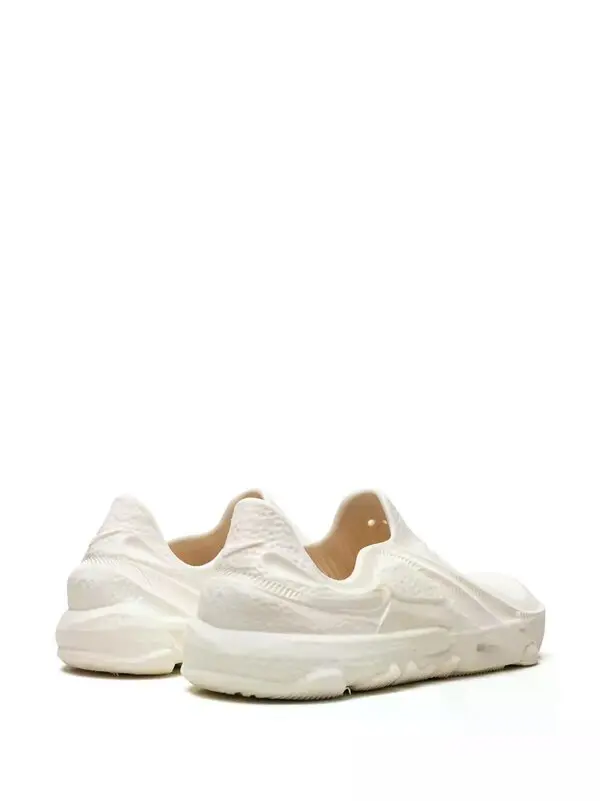 Nike Ispa Universal Sneakers