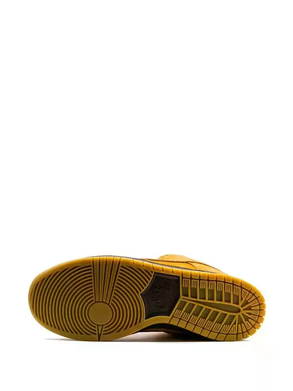Nike Dunk Low Pro Wheat Mocha Sneakers - Brown