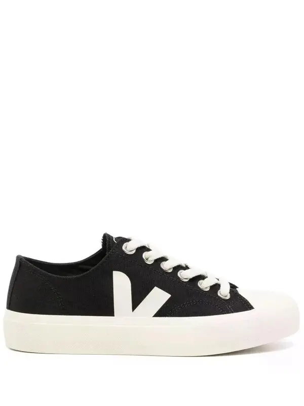 VEJA Wata Ii Sneakers - Black